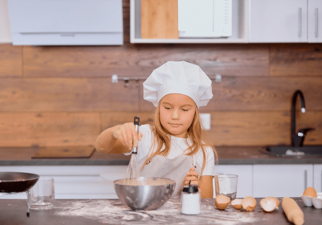 Online Class: Kids Bake Their Own Birthday Cake - Ages: 5-15 | skilldeer