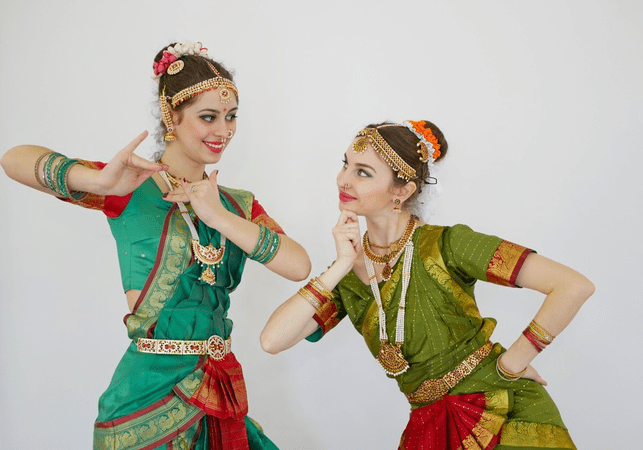 Learn Any Dance: Belly Dance, Bollywood, Hip-Hop & More | skilldeer