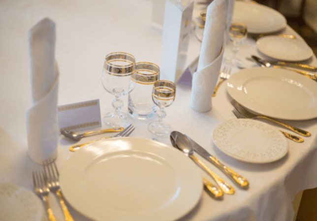Professional Table setting and dining etiquette workshop | skilldeer