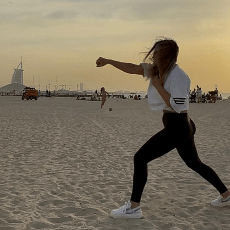 Book classes from Boxing with Agota with the best price | skilldeer