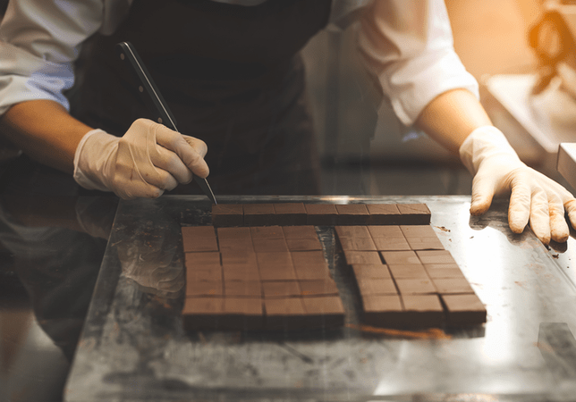 Pro Pastry Program - Module 4: Working with Chocolate | skilldeer