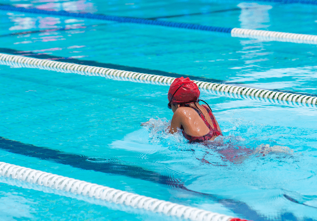 (Custom) Swimming Class with Female Instructor Marianne | skilldeer