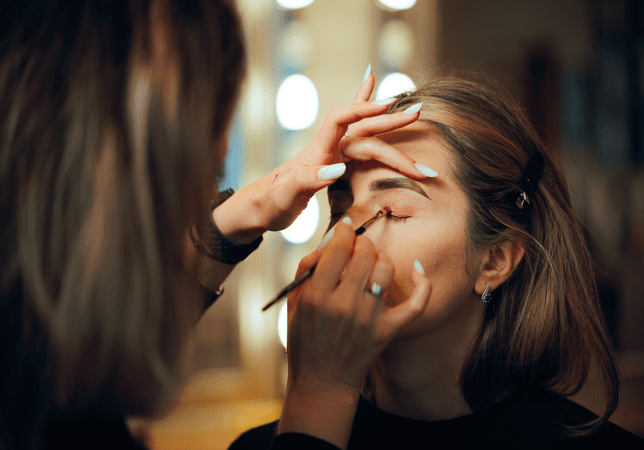 At-home 1-Day Self-Makeup Class (Express) | skilldeer